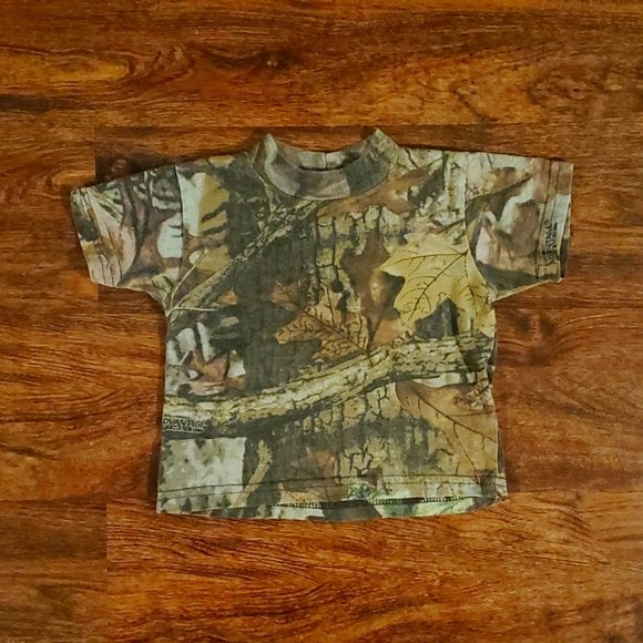Realtree | Shirts & Tops | Realtree Advantage Timber Camouflage Tshirt ...